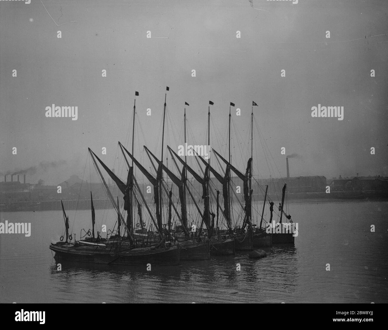 Historical ships on river Black and White Stock Photos & Images - Alamy