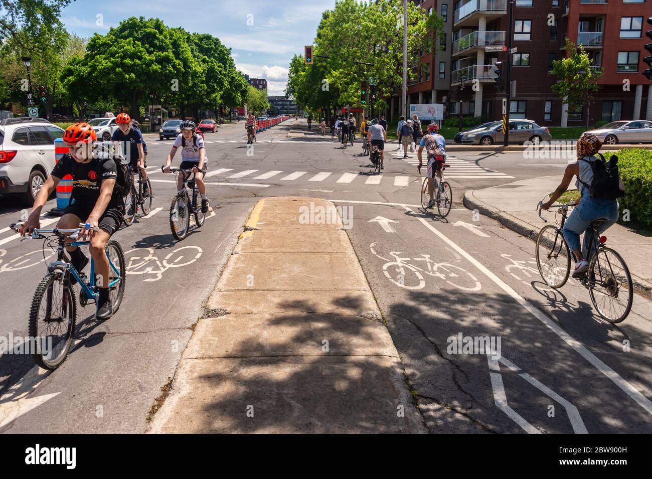 Montreal, CA - 30 May 2020: Cycling corridor on Rachel Street in the ...