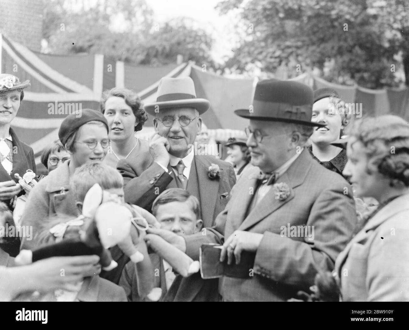 The Mottingham Midsummer Fair in Kent . 1939 Stock Photo - Alamy