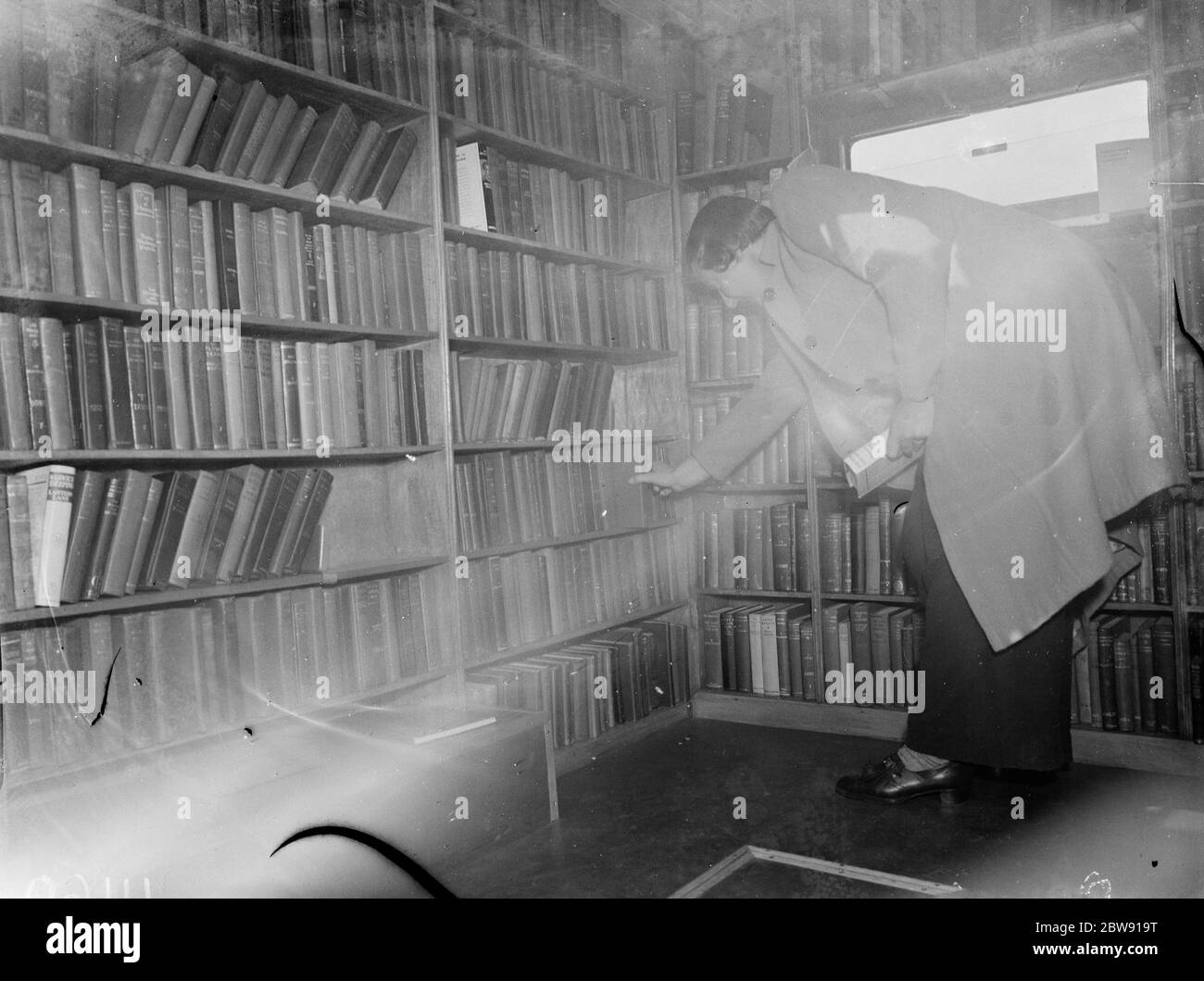 A woman visiting the Kent County mobile library . 1939 Stock Photo - Alamy