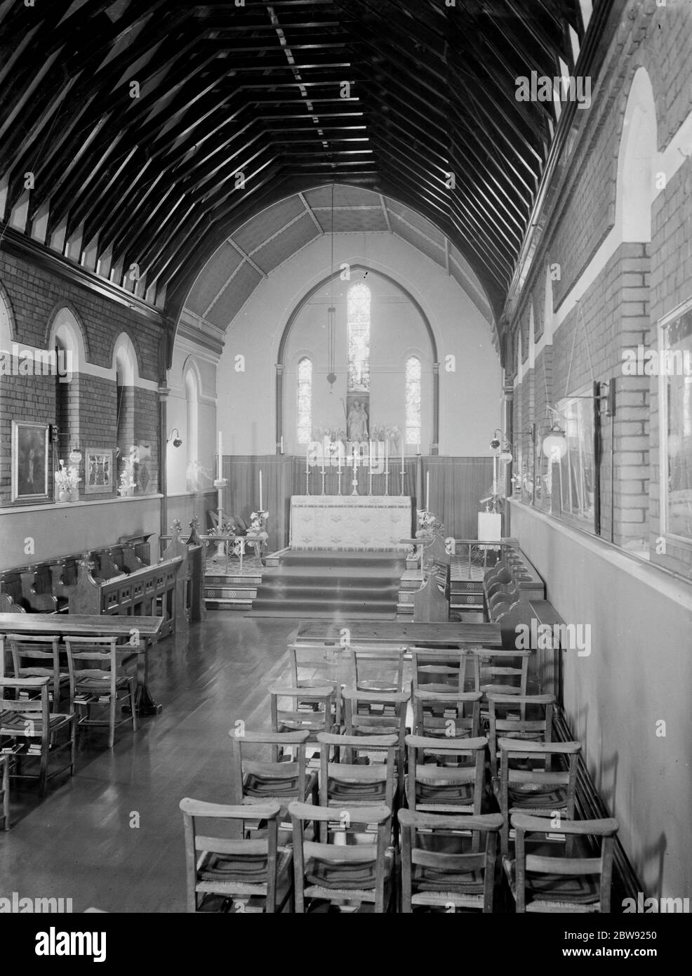 Altar crucifix chapel st Black and White Stock Photos & Images - Alamy