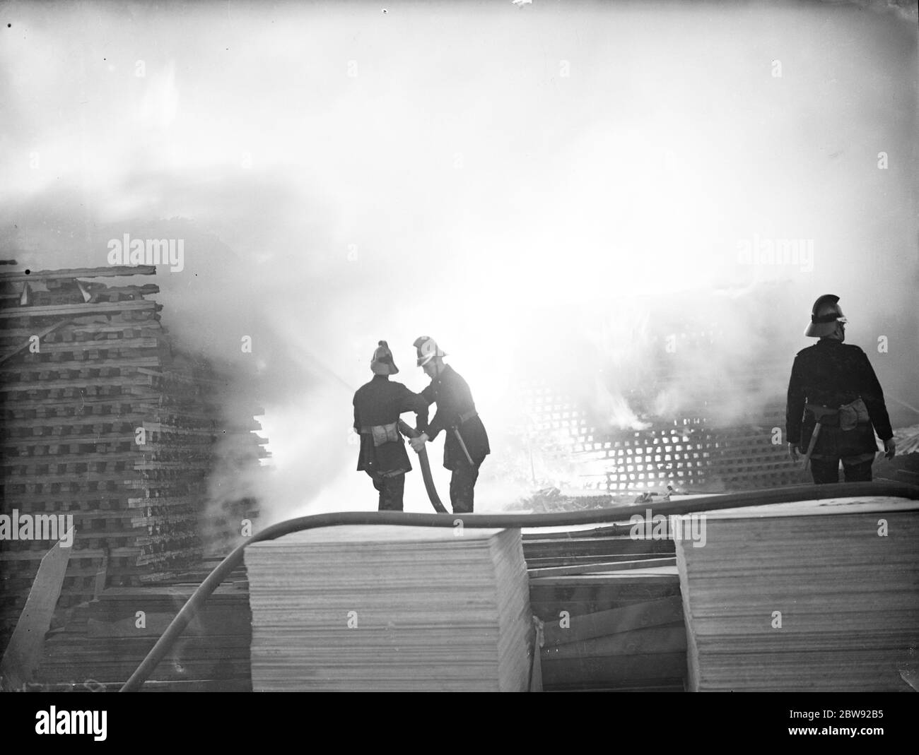 Train fire kent hi-res stock photography and images - Alamy