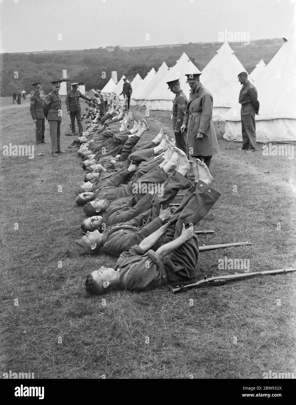 Territorial army training world war two hi-res stock photography and ...