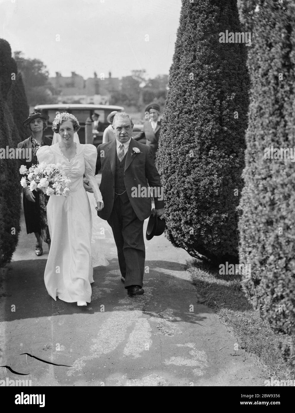 The wedding of Mr D H Robins and Miss Phyllis Walker . The bride and ...