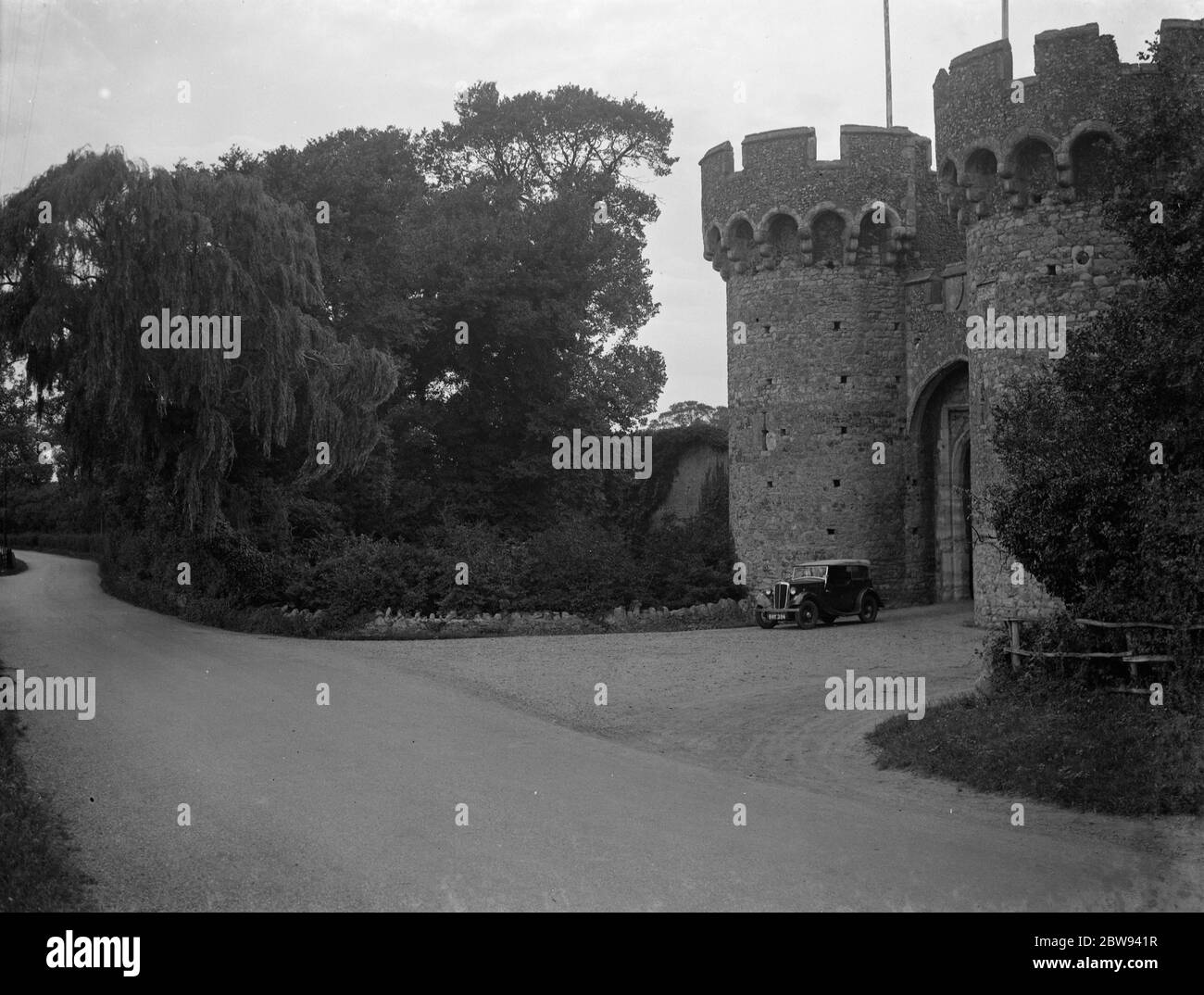 Cobham house Black and White Stock Photos & Images - Alamy
