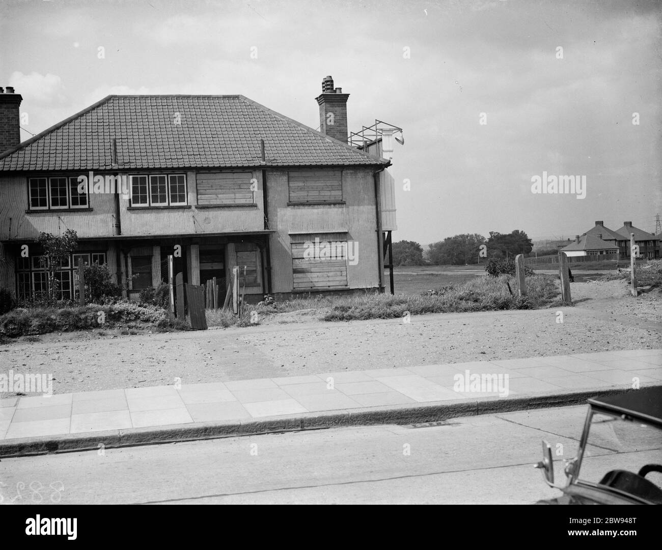 A condemed house on Dartford Tunnel Road in Kent . 1938 Stock Photo - Alamy