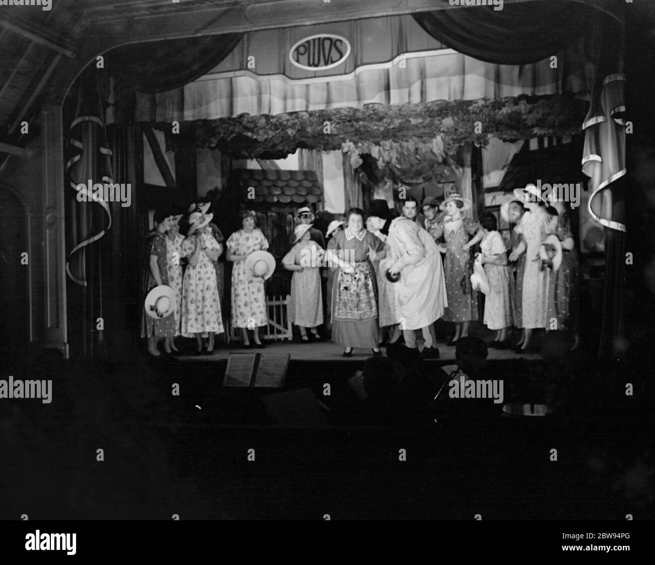 Historic operatic society hi-res stock photography and images - Alamy