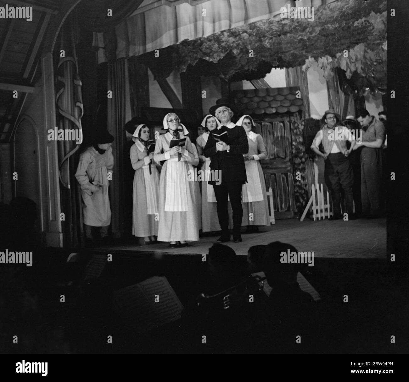 Historic operatic society hi-res stock photography and images - Alamy