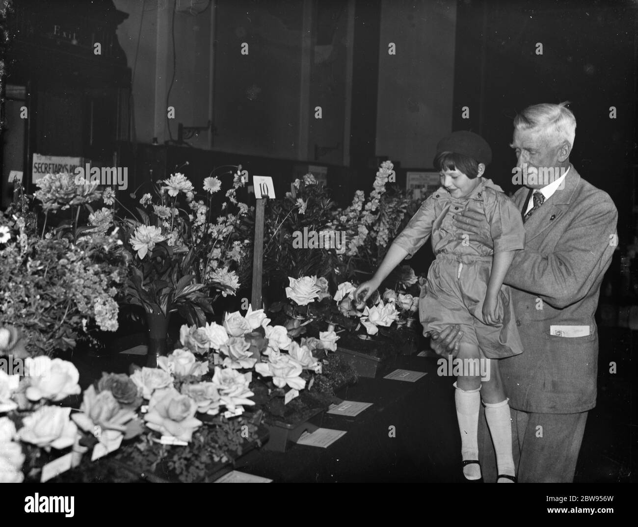 Orpington flower show in Kent . 1936 Stock Photo - Alamy