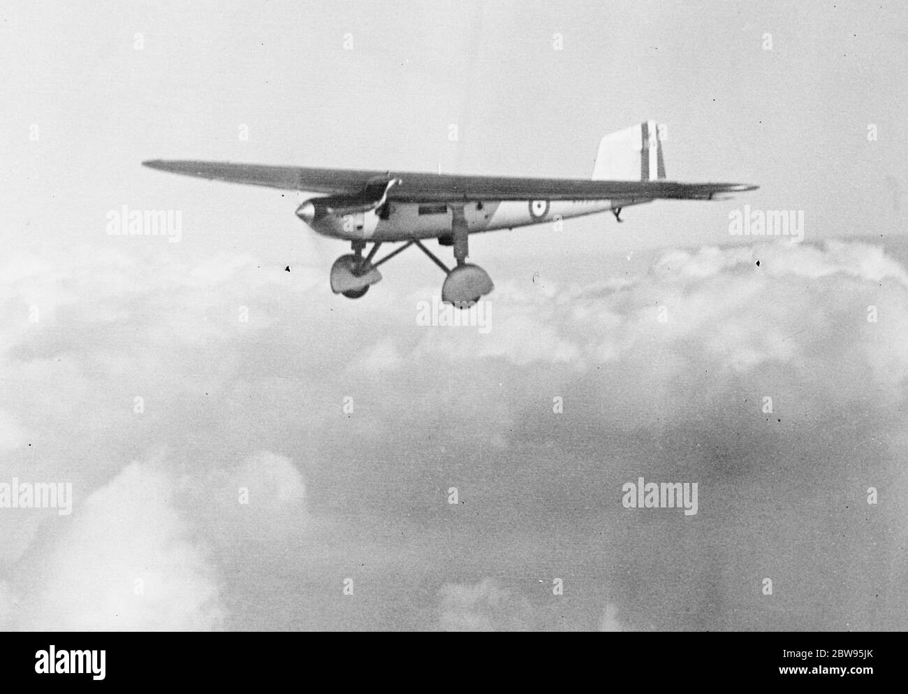 RAF men recapture world long distance flying record for Britain ...