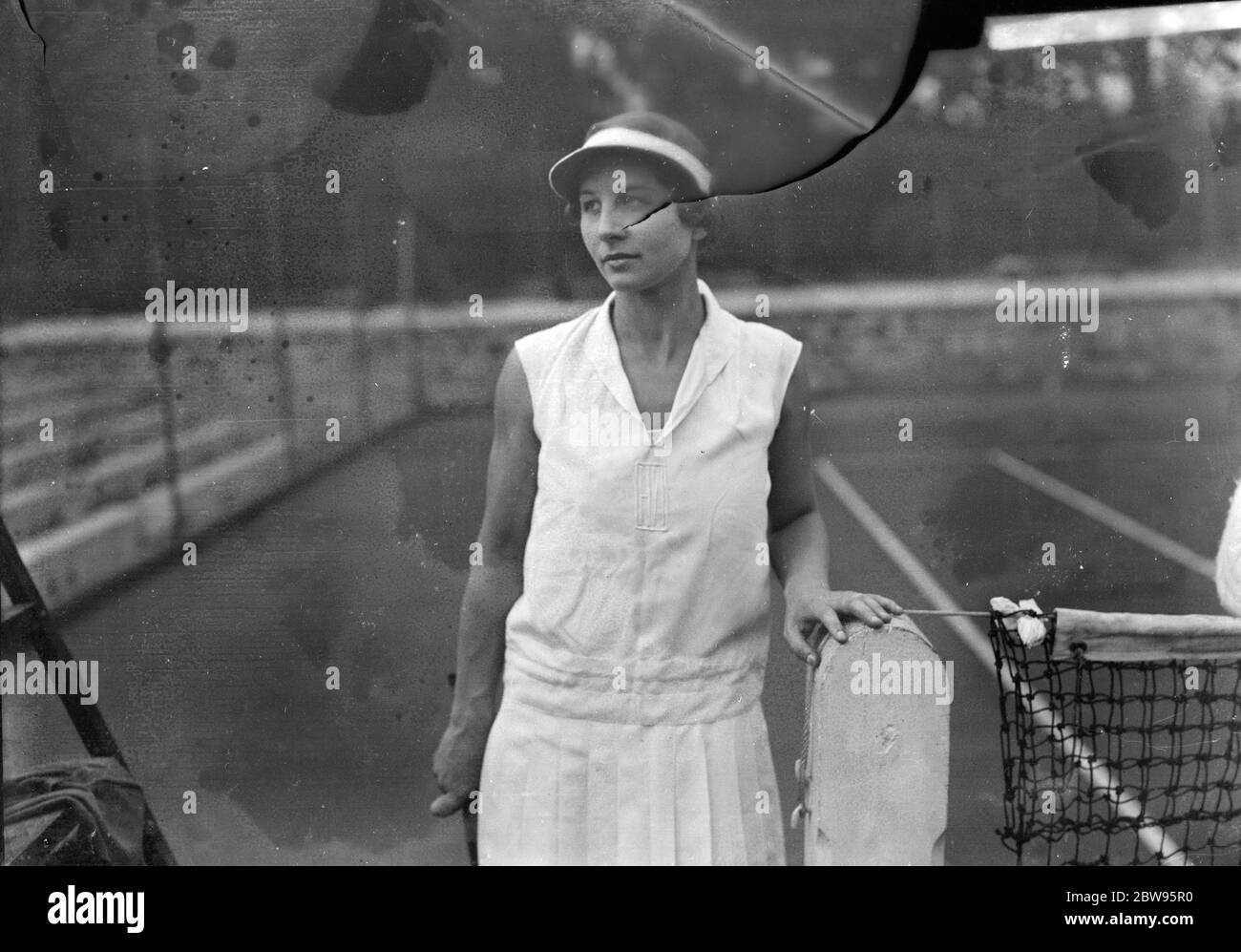 Practice courts tennis Black and White Stock Photos & Images - Alamy
