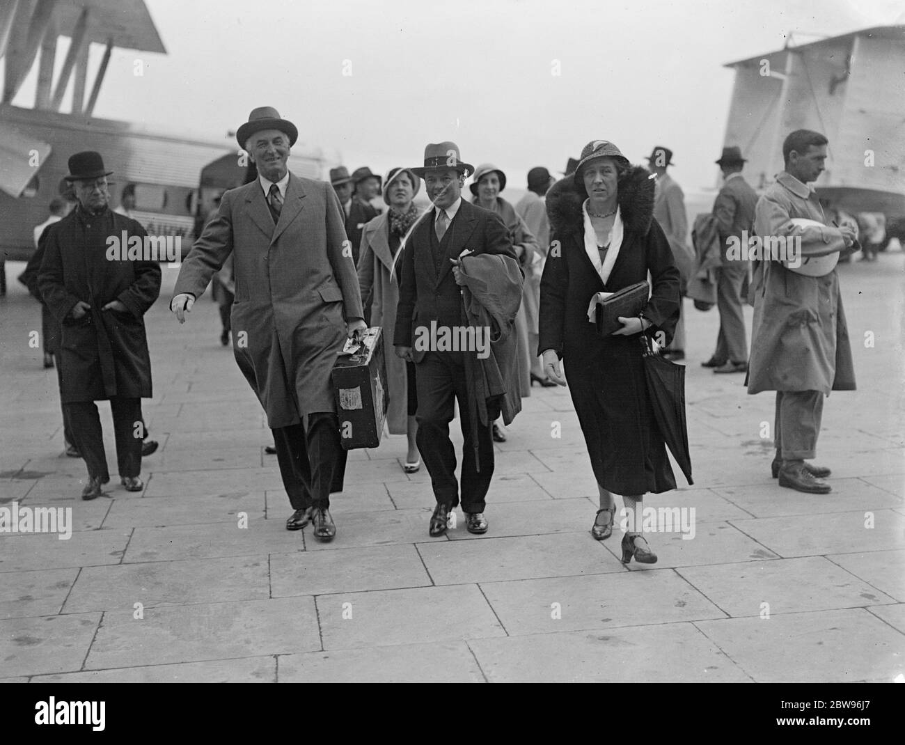 Sir john simon 1930 hi-res stock photography and images - Alamy