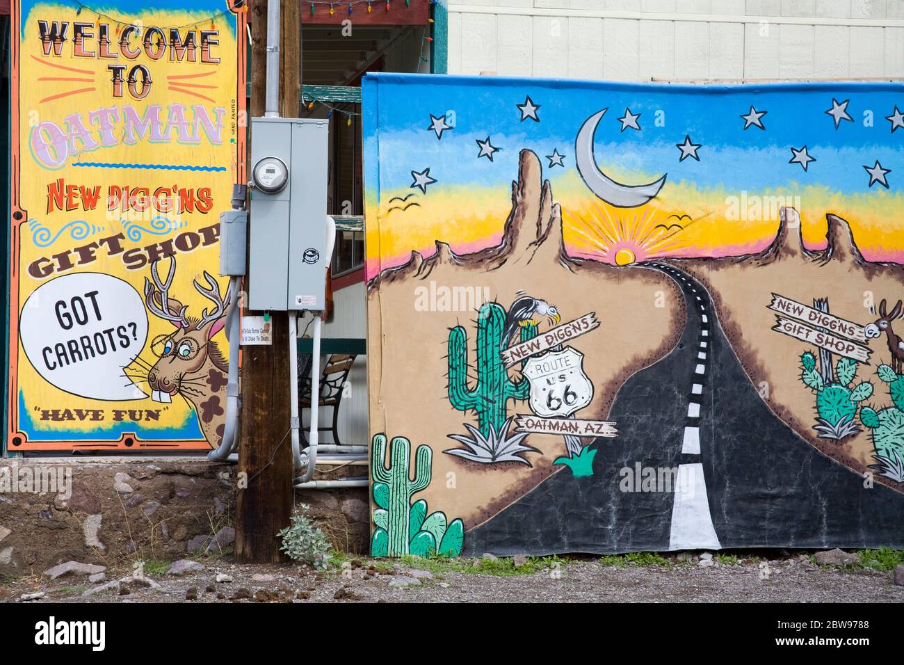 Route 66 roadside attraction sign hi-res stock photography and images ...