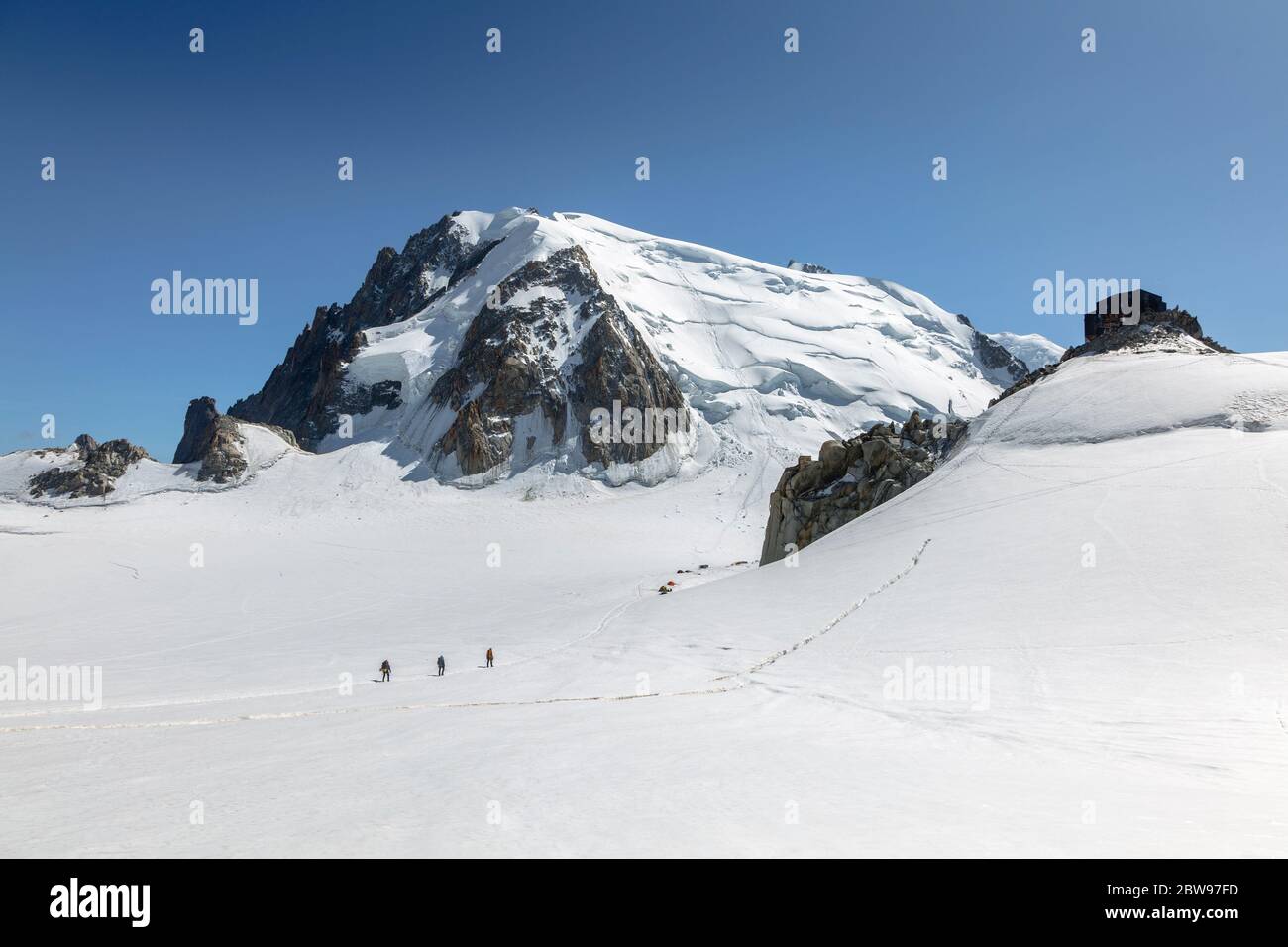 Mont Blanc three mounts route (par les 3 monts) over Mont-blanc du Tacul, Mont Maudit and the ...