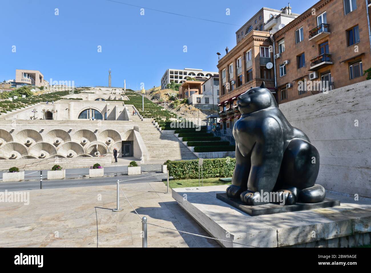 "The Cat" (Gatto) by Fernando Botero. Yerevan Cascade Complex, Armenia ...
