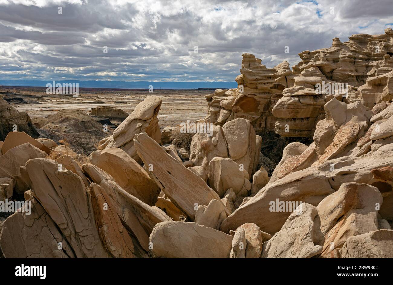 Layers of silt hi-res stock photography and images - Alamy