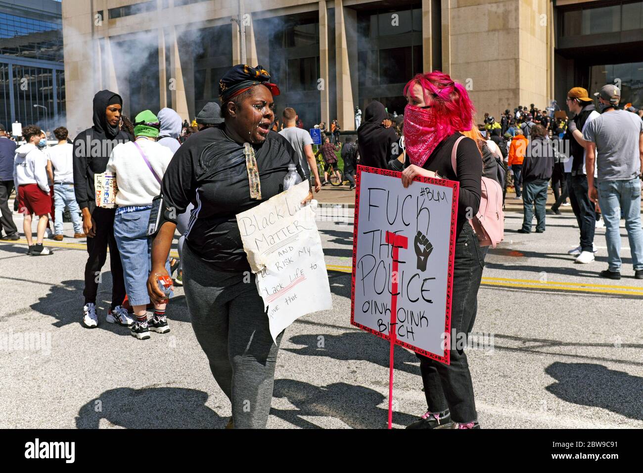 Tear gassed black woman hi-res stock photography and images - Alamy