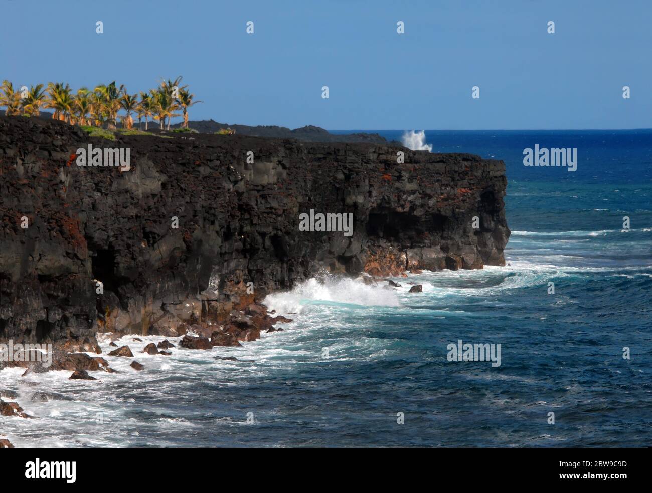 View of point at the end of Chain of Craters Road. Mauna Ulu Volcano ...