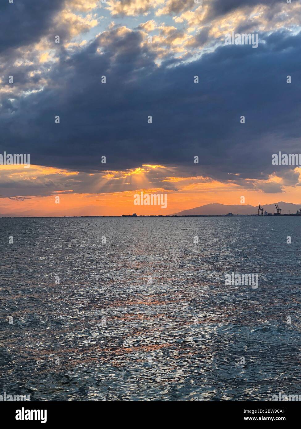 Golden hour colors hi-res stock photography and images - Alamy