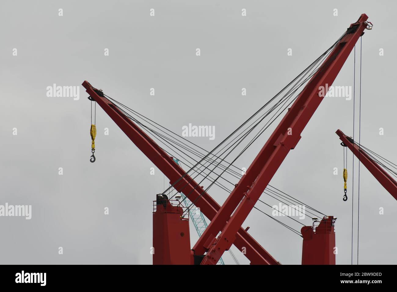 Industrial wharf hi-res stock photography and images - Alamy