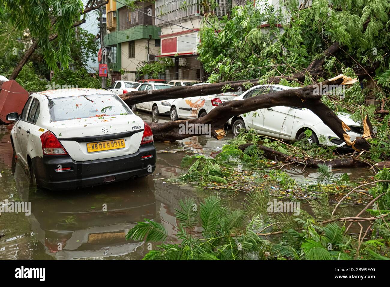 Landfall of cyclone amphan hi-res stock photography and images - Alamy