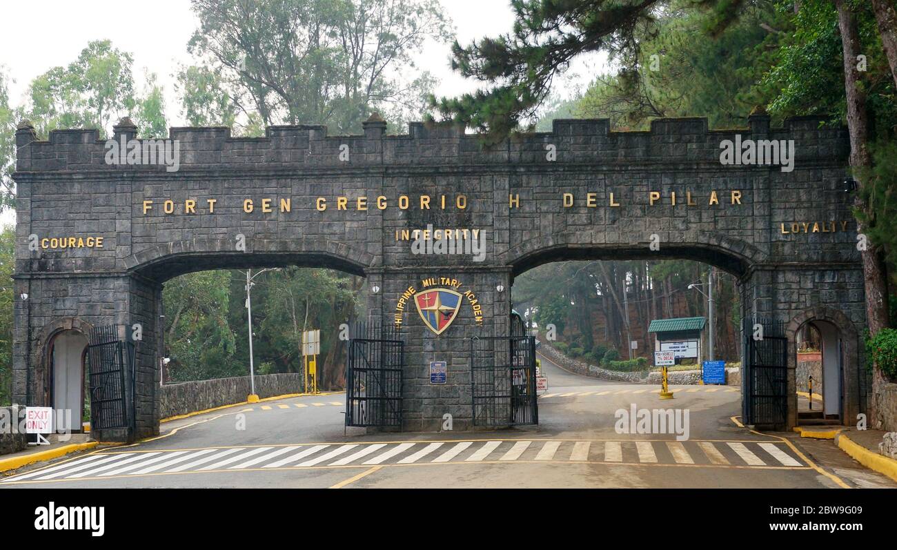 Building construction school gate hi-res stock photography and images ...