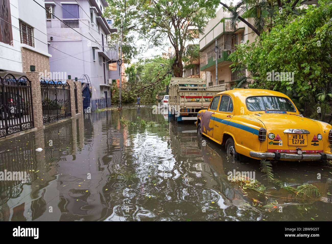 Damage caused by cyclone hi-res stock photography and images - Alamy