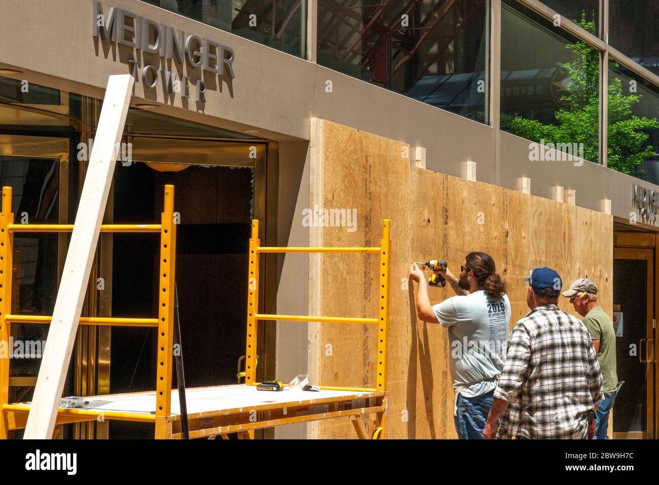 Meidinger office tower hi-res stock photography and images - Alamy