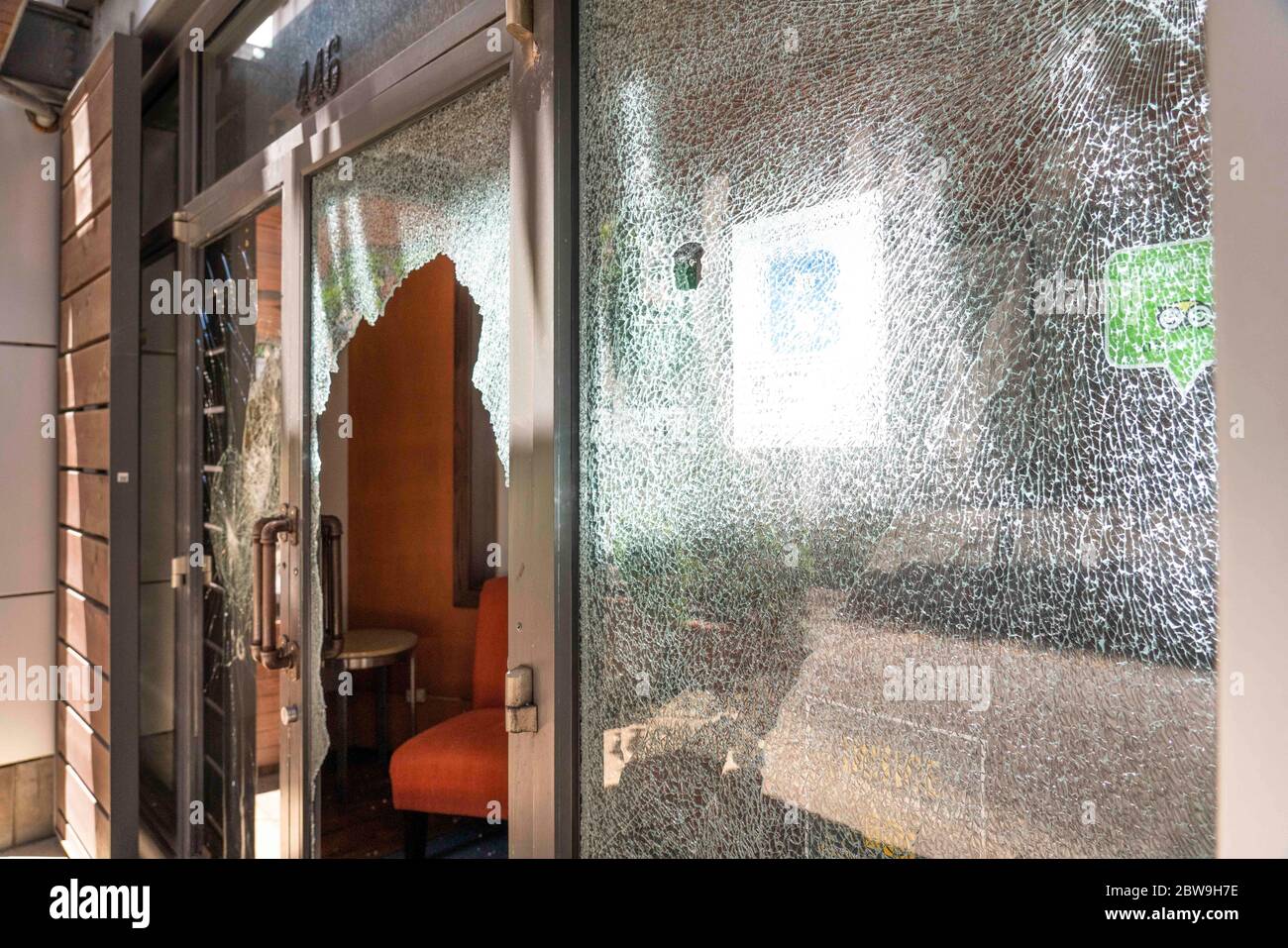 Damaged windows hi-res stock photography and images - Alamy