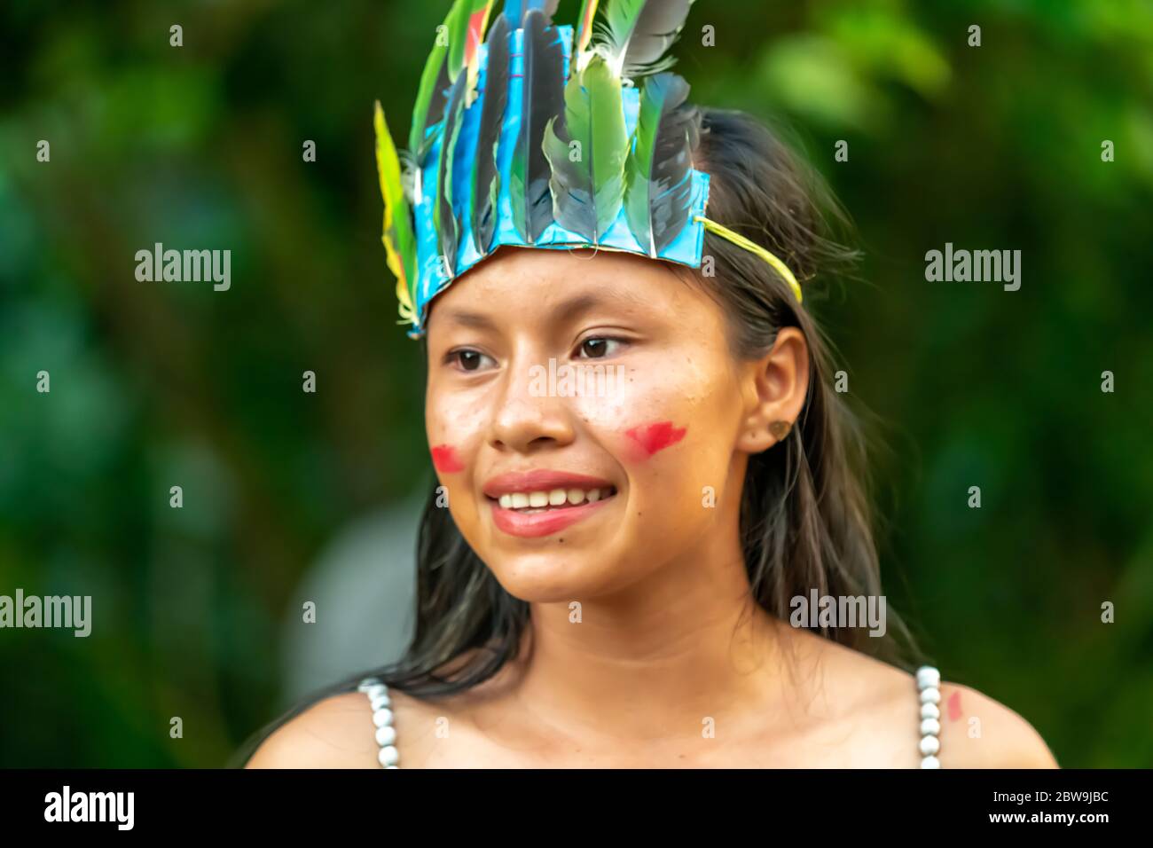 Peru amazon forest traditional dress hi-res stock photography and ...