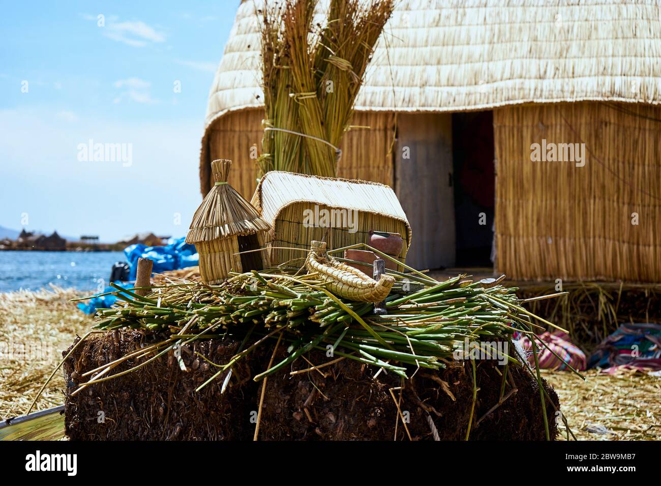 Totora island hi-res stock photography and images - Alamy