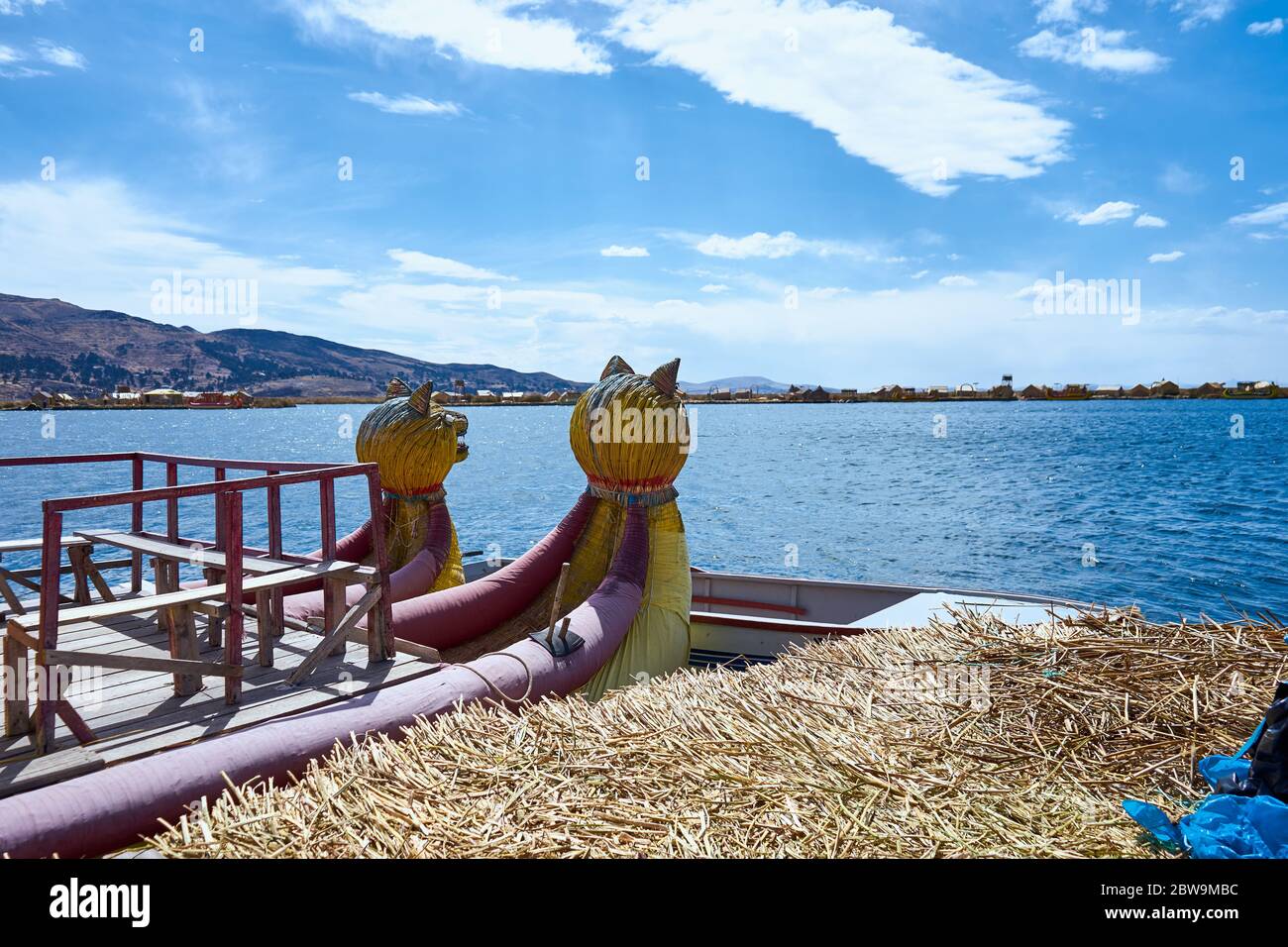 Traditional boat of Uros, Titicaca Stock Photo - Alamy