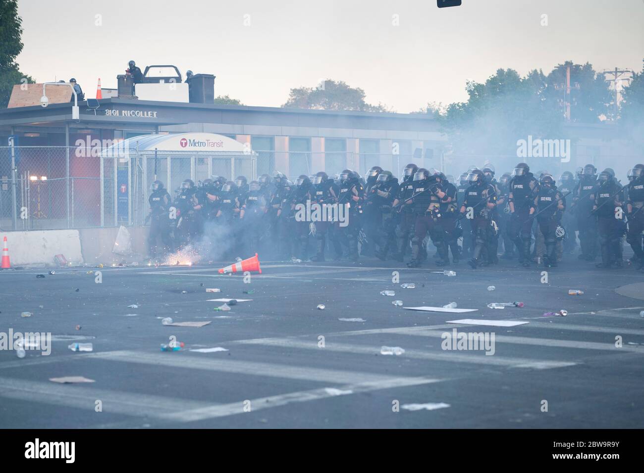 Minneapolis, Minnesota, USA. 30th May, 2020. Officers move toward ...