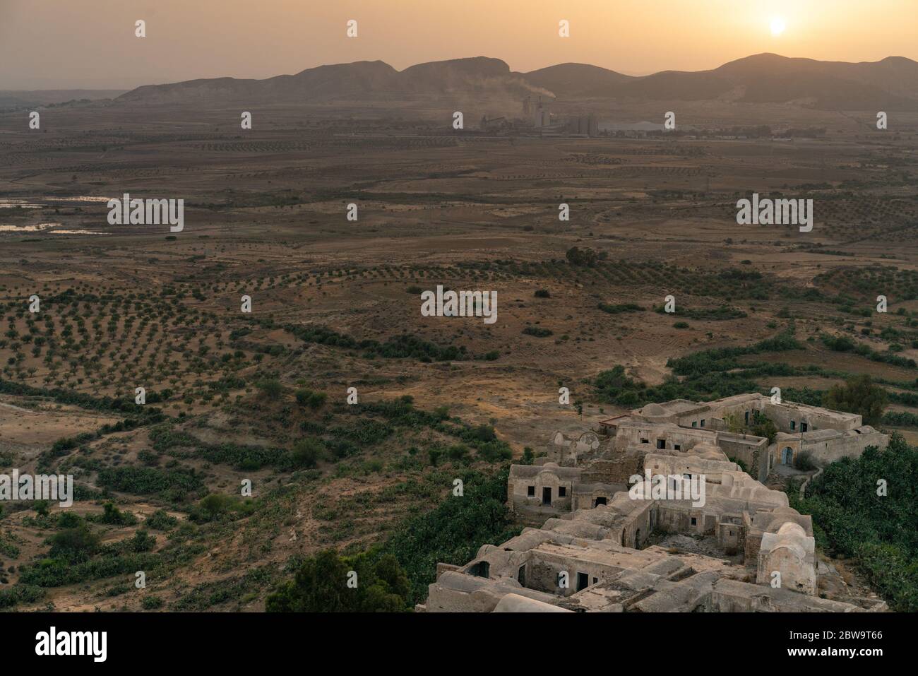 Takrouna village hi-res stock photography and images - Alamy