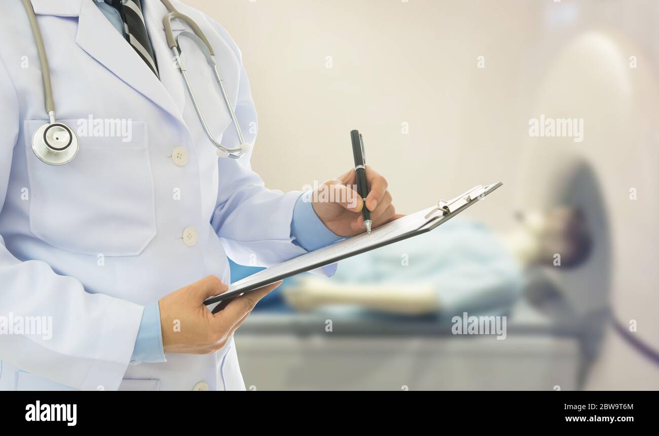 Mobile mri scanner hi-res stock photography and images - Alamy