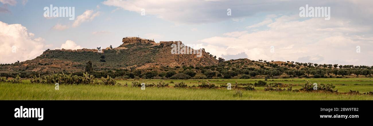 welcome to tunisia : takrouna Stock Photo - Alamy