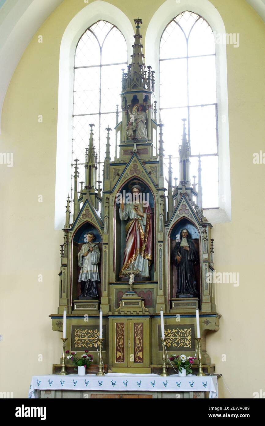 Altar sacred heart jesus christ hi-res stock photography and images - Alamy
