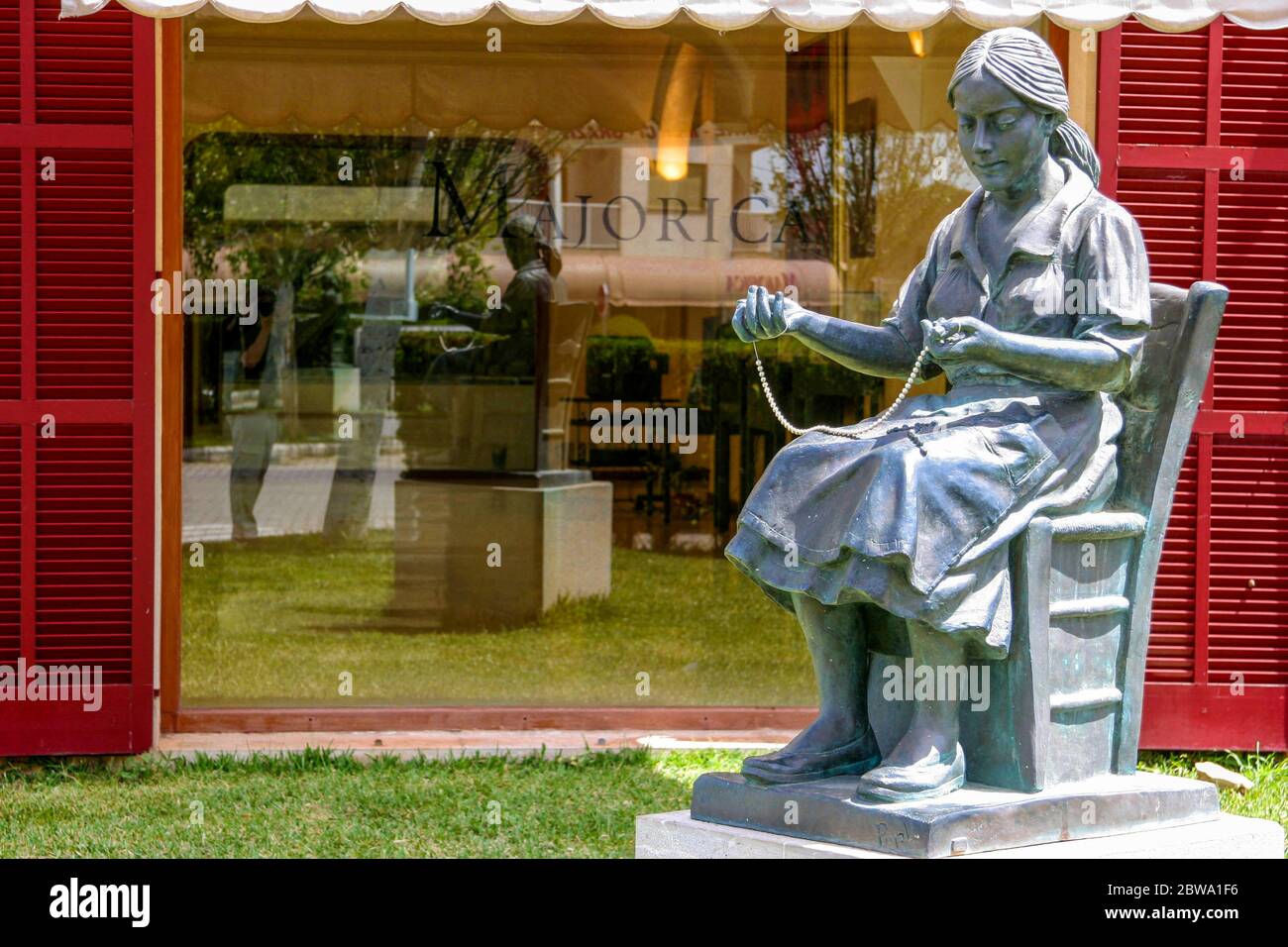 Mallorca majorica pearls hi-res stock photography and images - Alamy