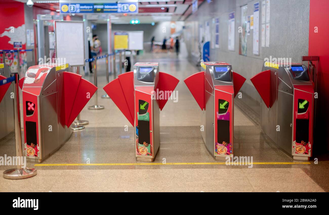 Metro exit and map hi-res stock photography and images - Alamy