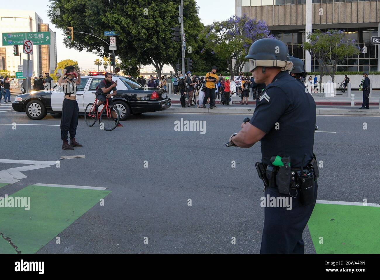 Riot gear face up to hi-res stock photography and images - Alamy