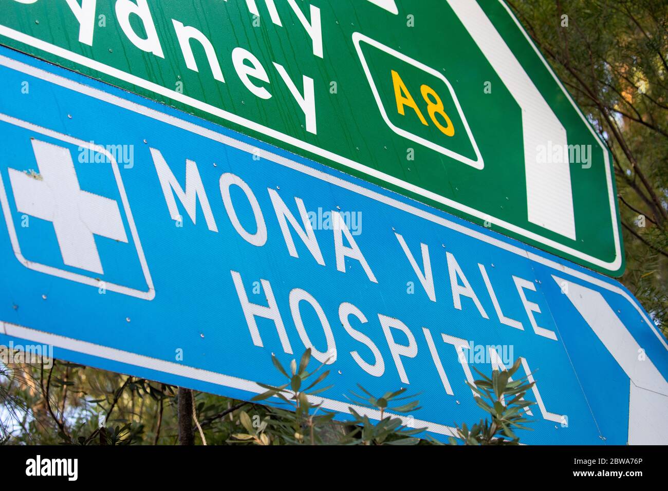 Australian hospital in Mona Vale and sign for mona vale hospital ...