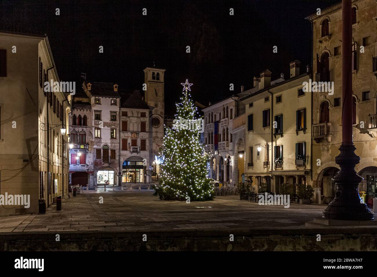 Medieval fair illumination hi-res stock photography and images - Alamy