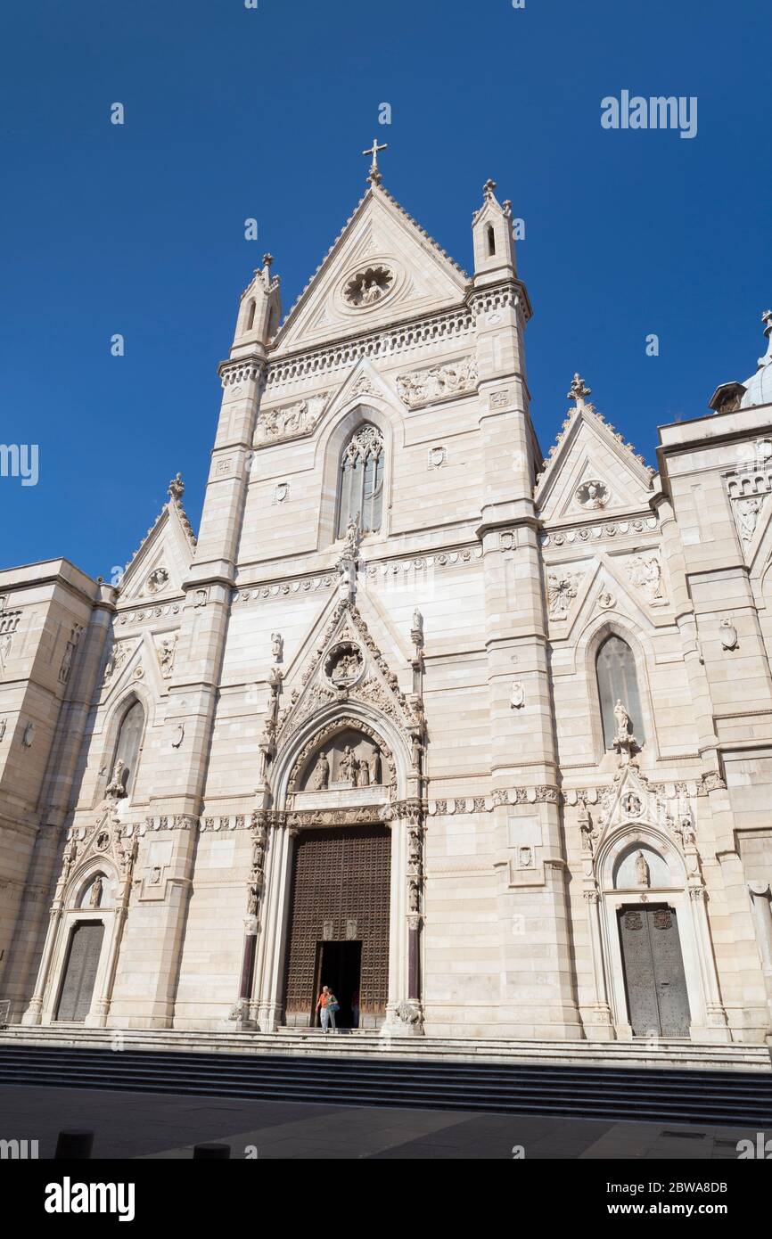 Duomo naples cathedral exterior hi-res stock photography and images - Alamy