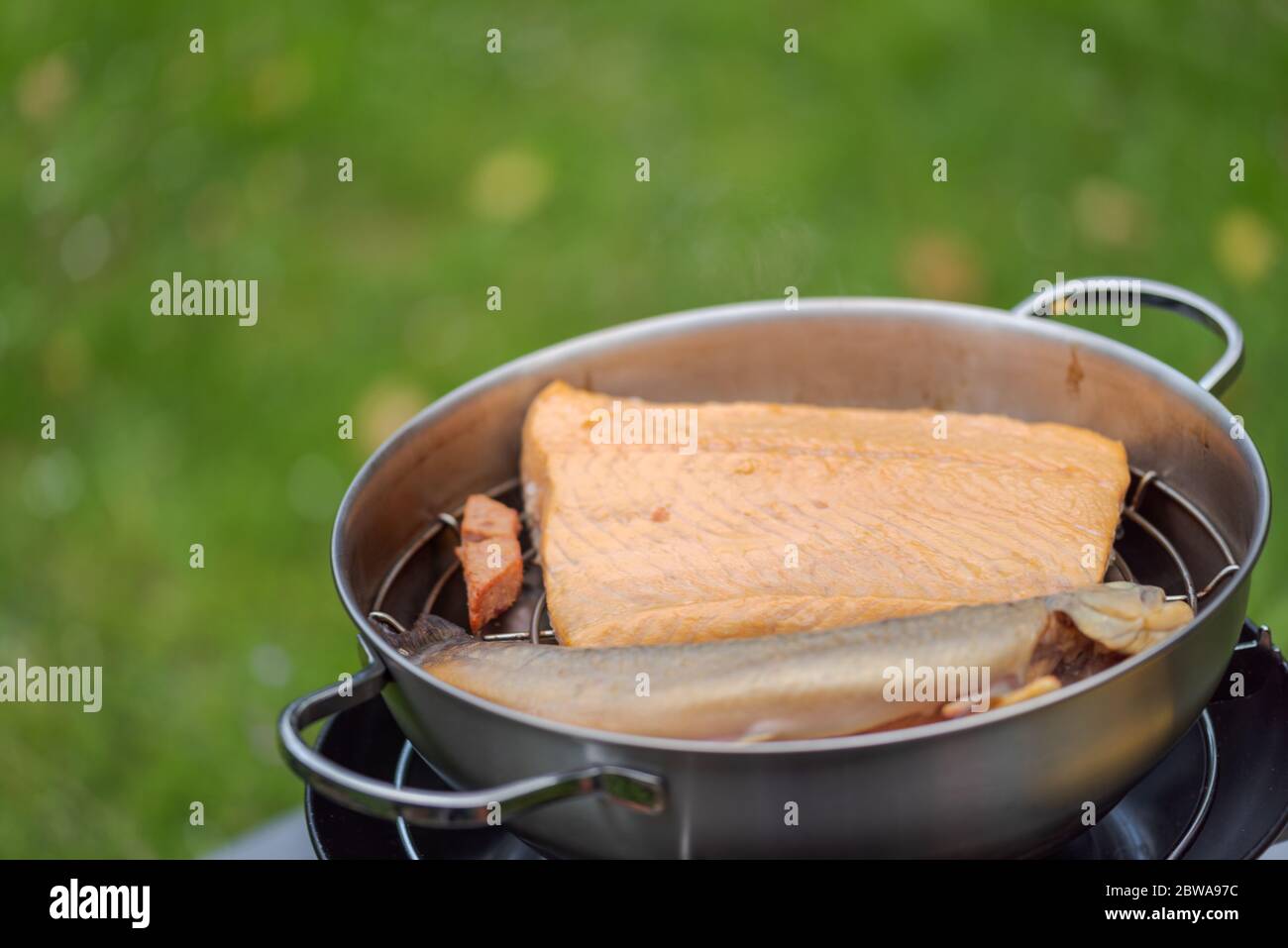 Smoking pot hi-res stock photography and images - Alamy