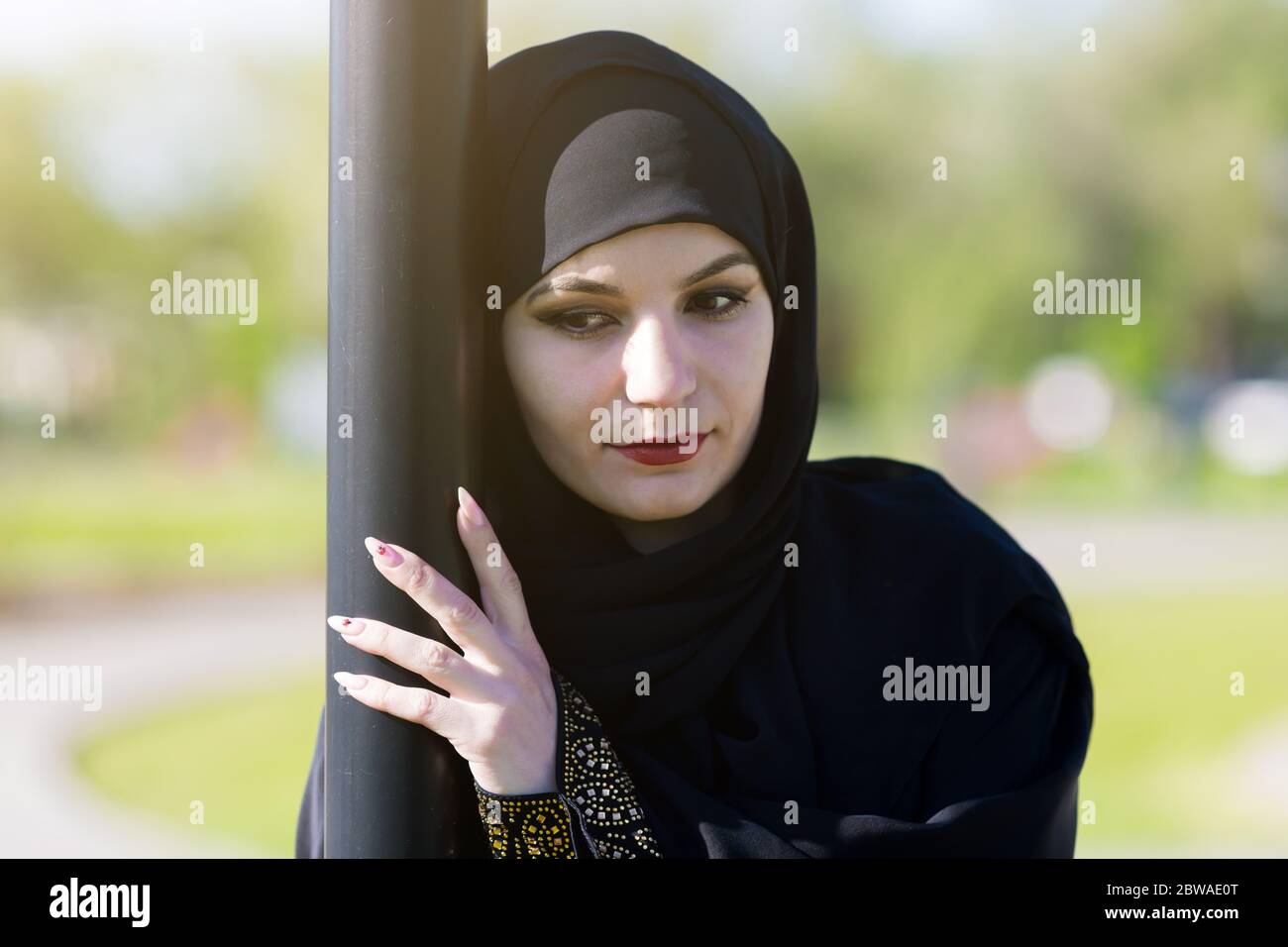 Islamic girl hi-res stock photography and images - Alamy