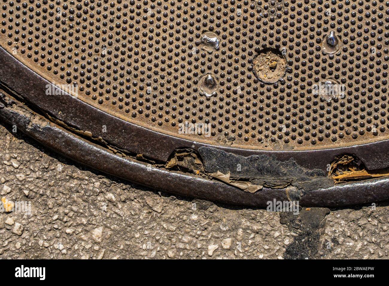 Manhole street concrete hi-res stock photography and images - Alamy