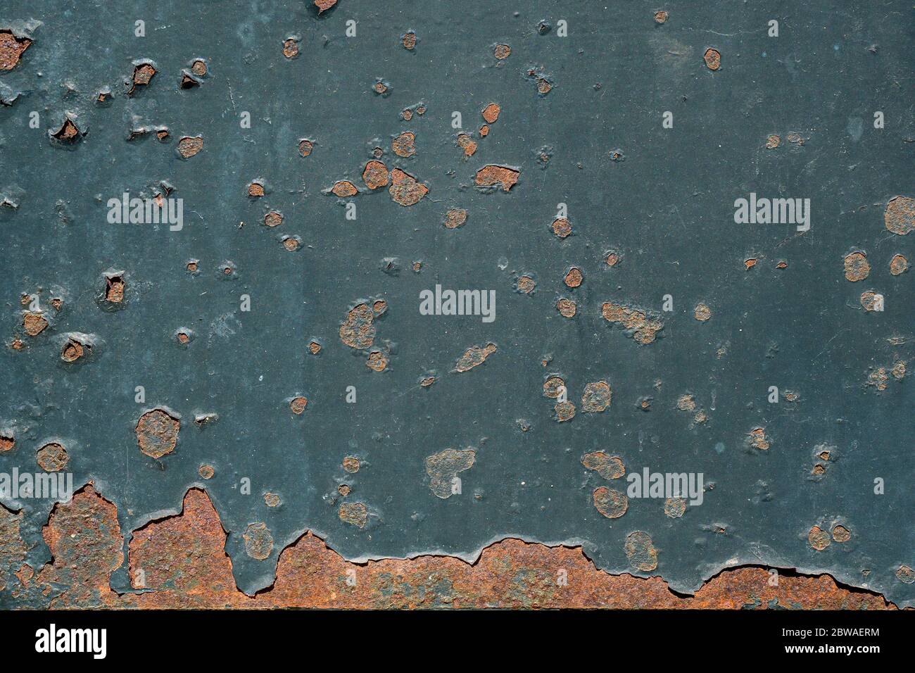 Rusty metal surface with chipped green paint Stock Photo - Alamy