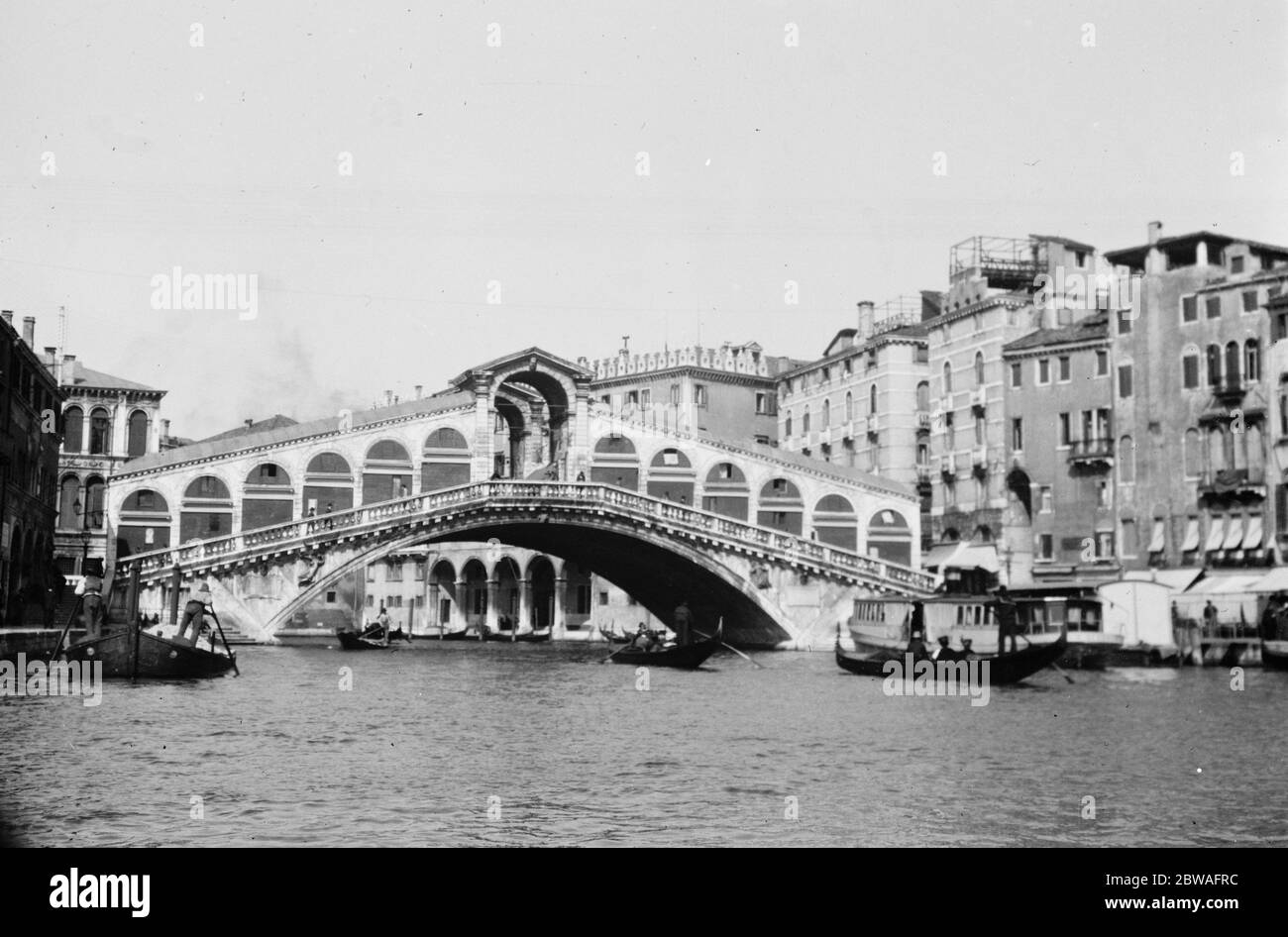 Venice Italy The Rialto bridge Stock Photo - Alamy