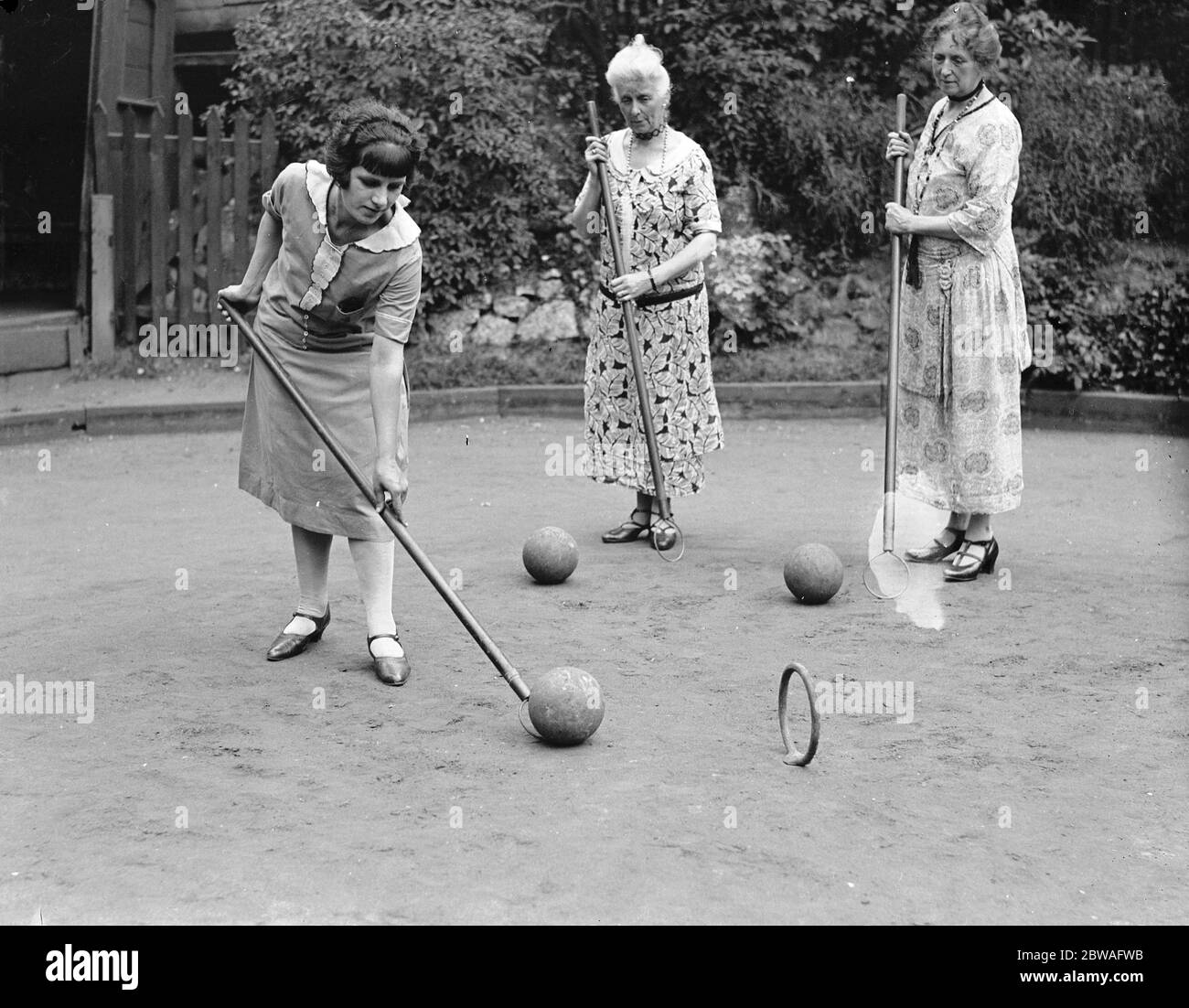 Billiards historical hi-res stock photography and images - Alamy