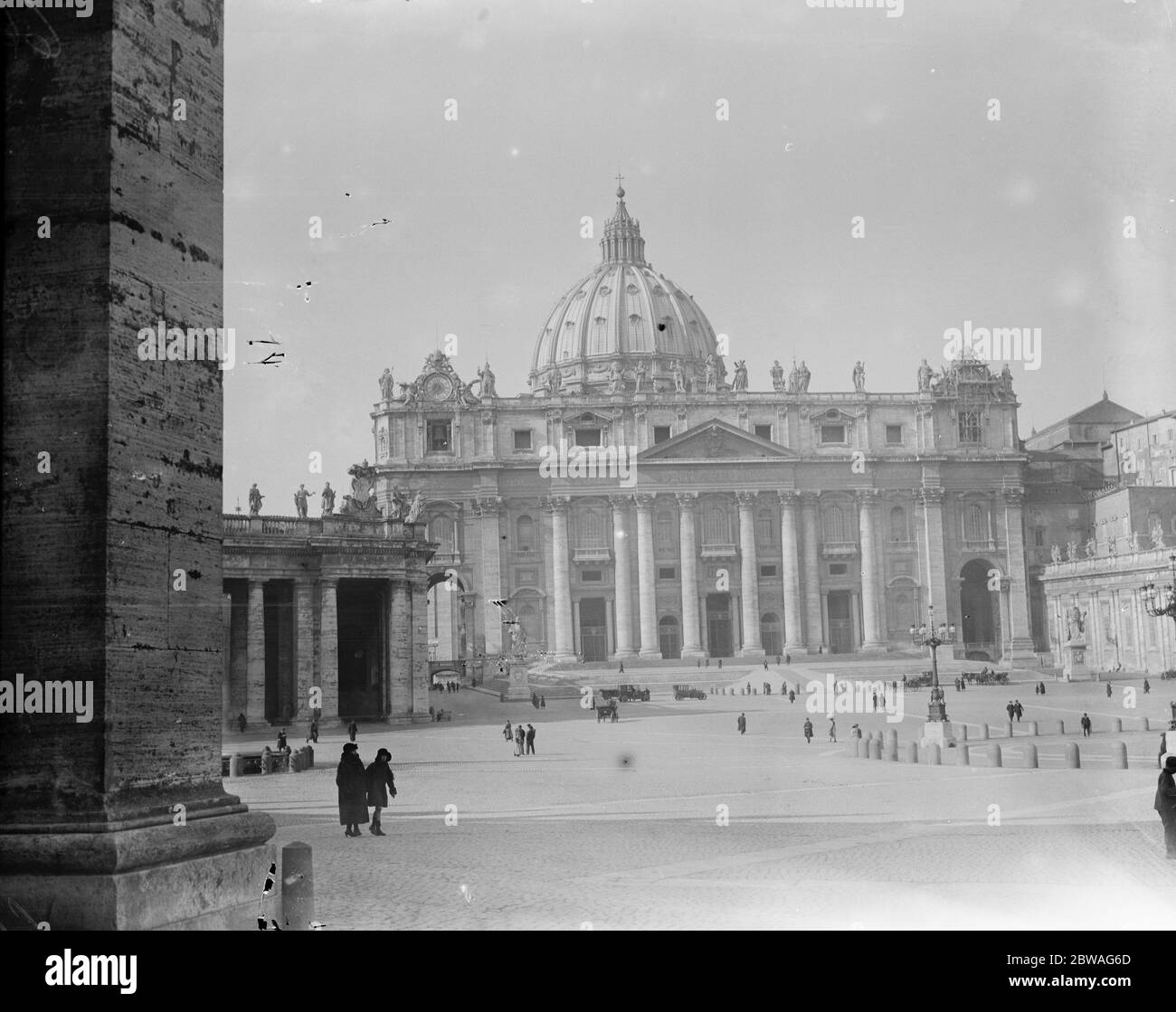 People st peters square Black and White Stock Photos & Images - Alamy